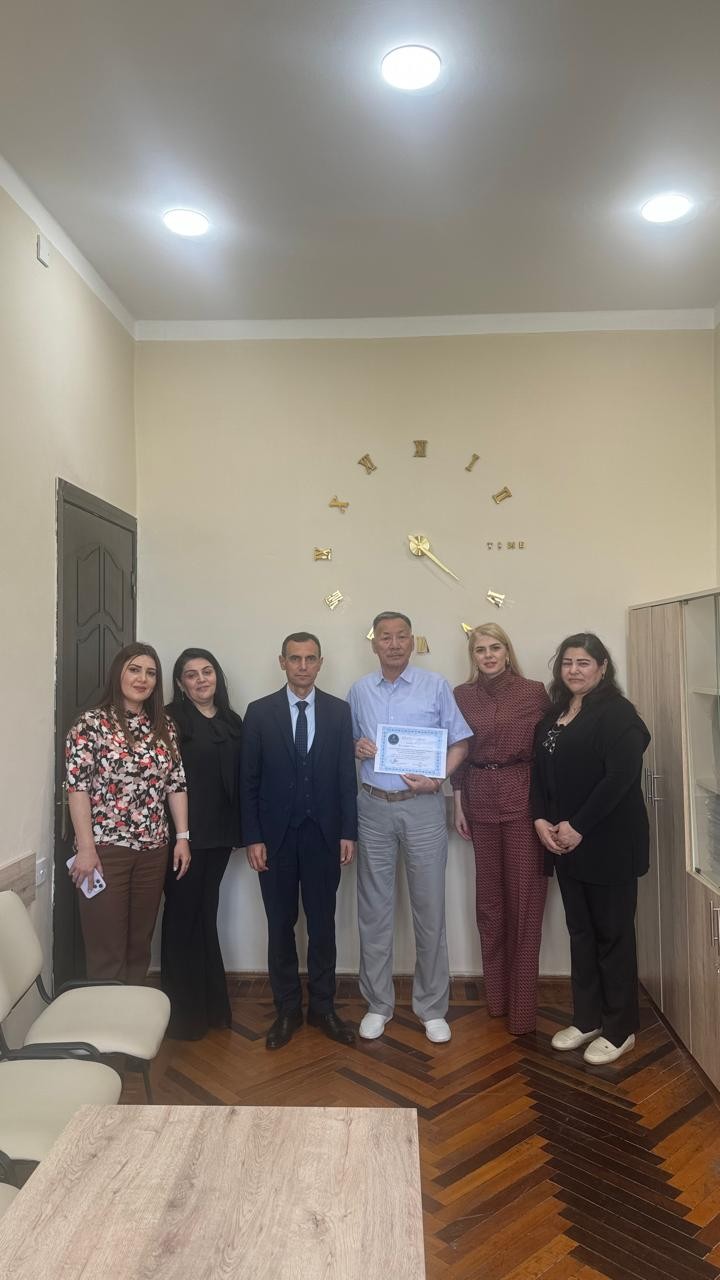 Azərbaycan Tibb Universiteti | Qazax müəllim ATU-nun tələbələrinə dərs ...